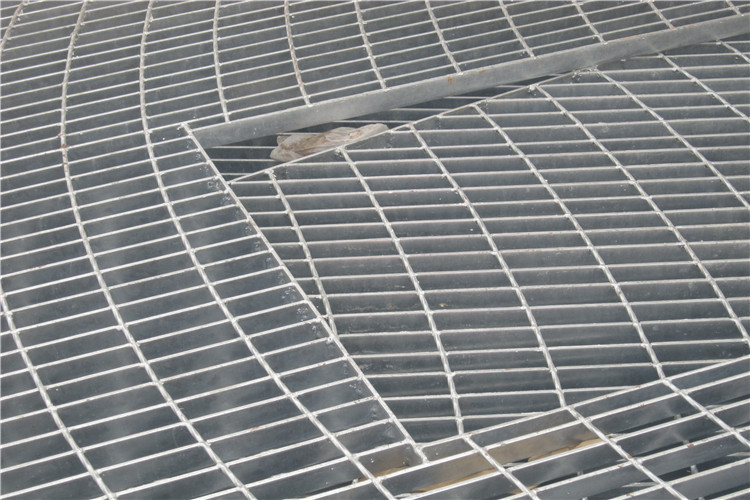 Plain Galvanized Serrated Bar Grating Rectangular Or Round Shape