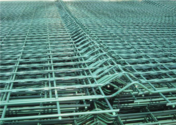 Galvanised Welded Razor Wire Mesh Barbed Diamond Mesh Fencing